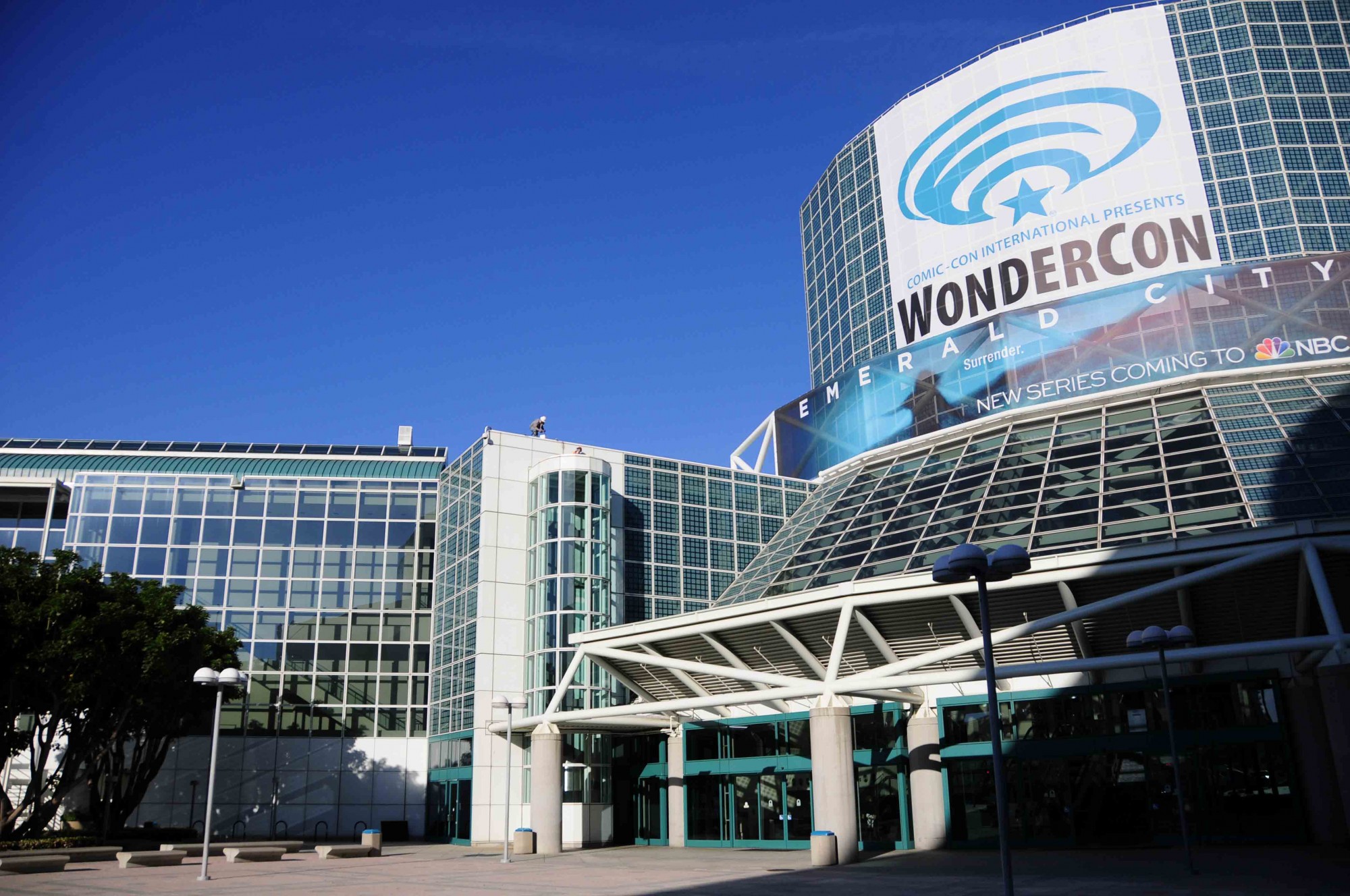 WonderCon'16: Friday Morning Preview and visit from Mayor Eric Garcetti