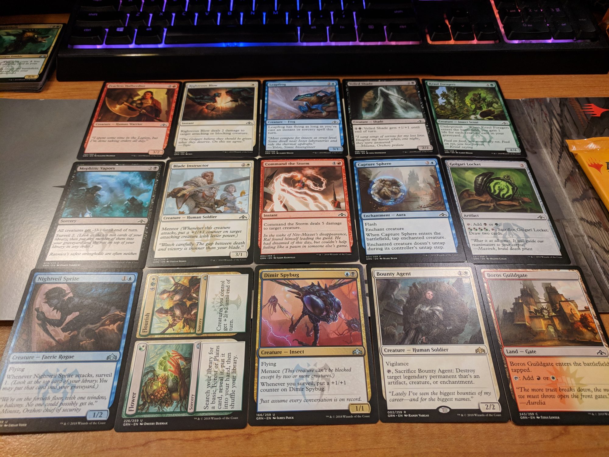 Unboxing: Taking you through a bonkers MAGIC: THE GATHERING "GUILDS OF ...