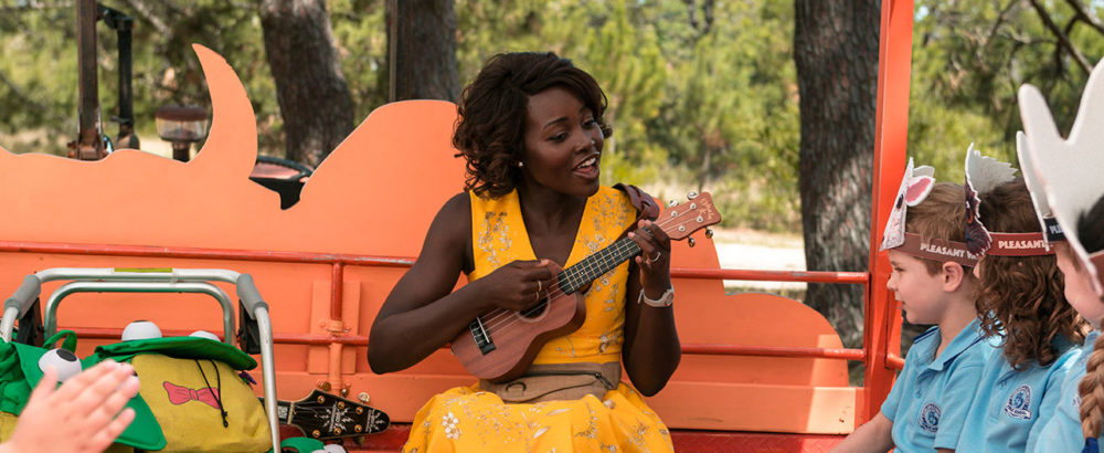 Lupita Nyong’o leads a school trip during the zombie apocalypse in new ...