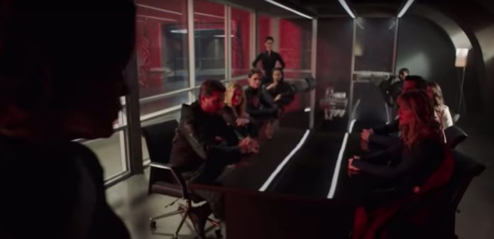 New Arrowverse CRISIS spots tease Harbinger, Pariah, and the deaths of ...