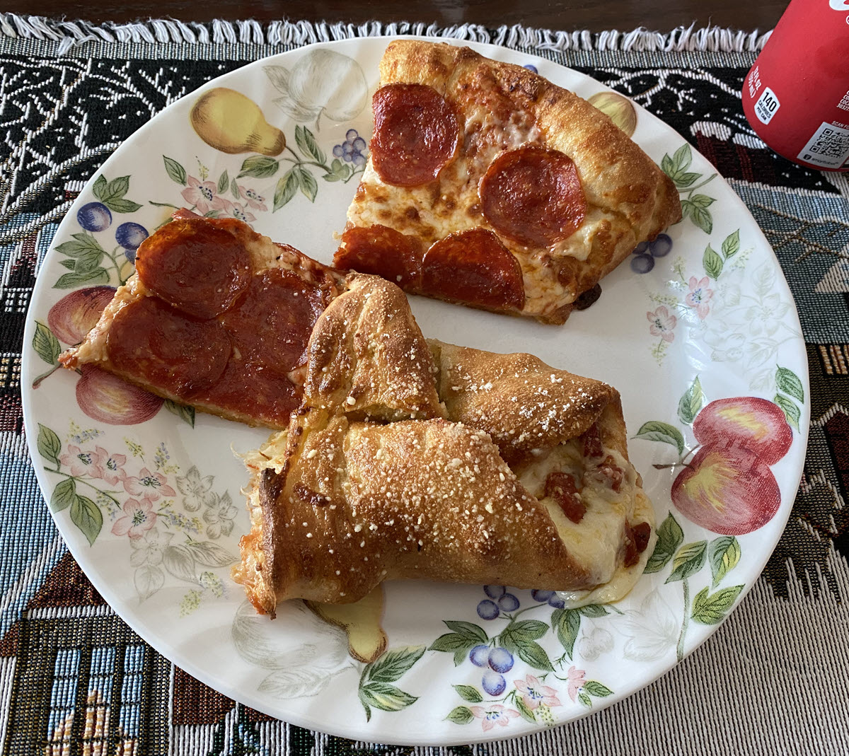 We ate the Little Caesars THE BATMAN Calzony so you don't have to