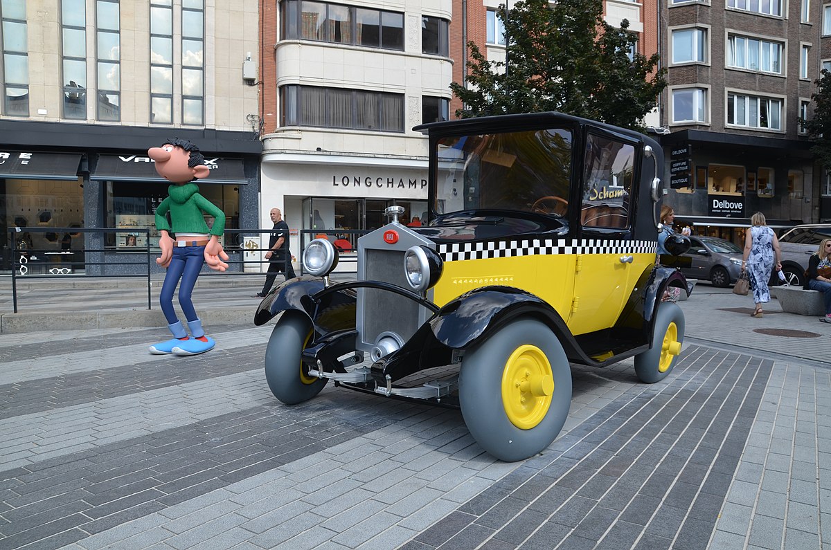 Statue of classic Euro-slacker GASTON LAGAFFE beheaded in Belgium