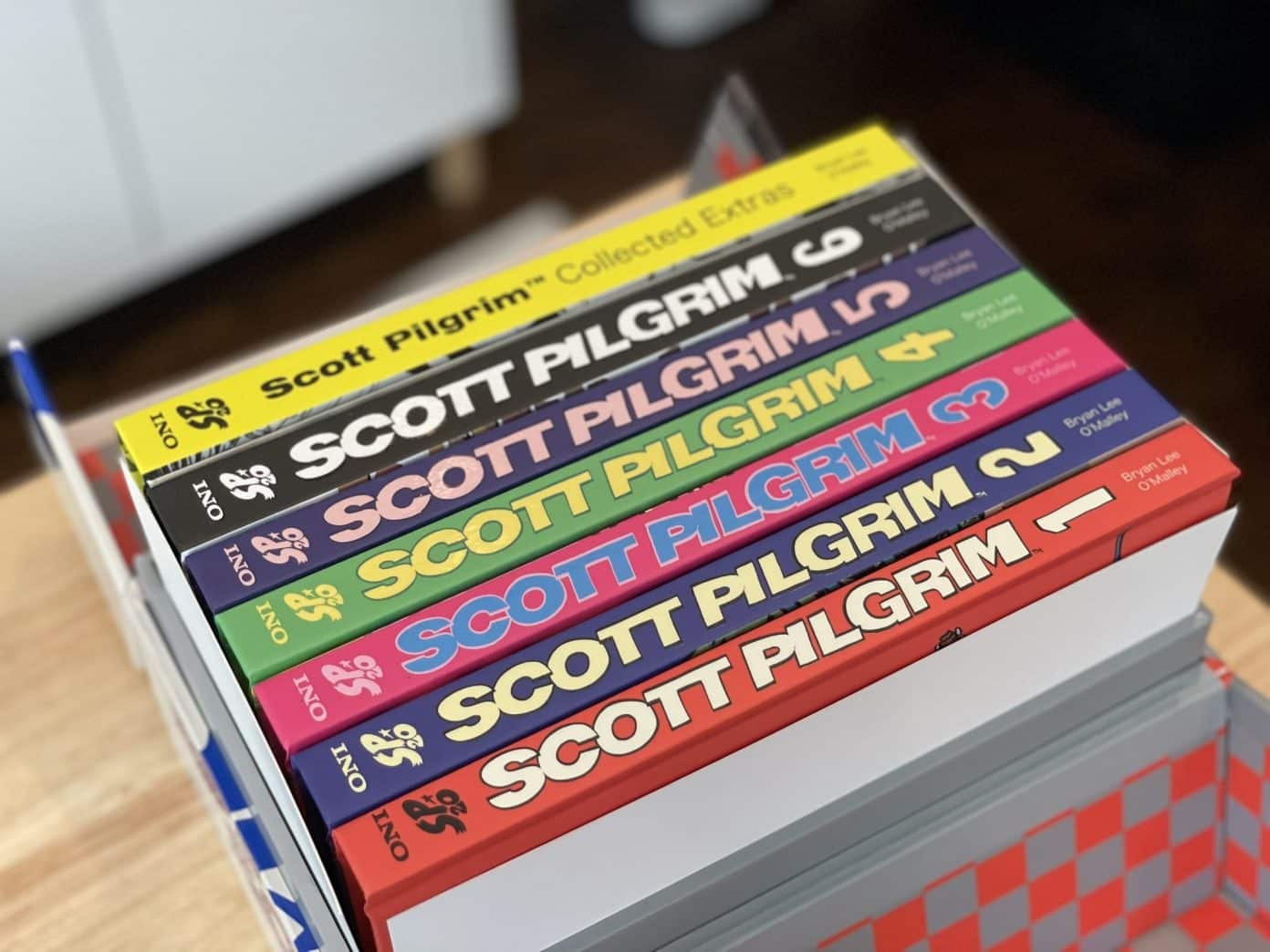 Review: The SCOTT PILGRIM 20TH ANNIVERSARY BOX SET has arrived, and we ...